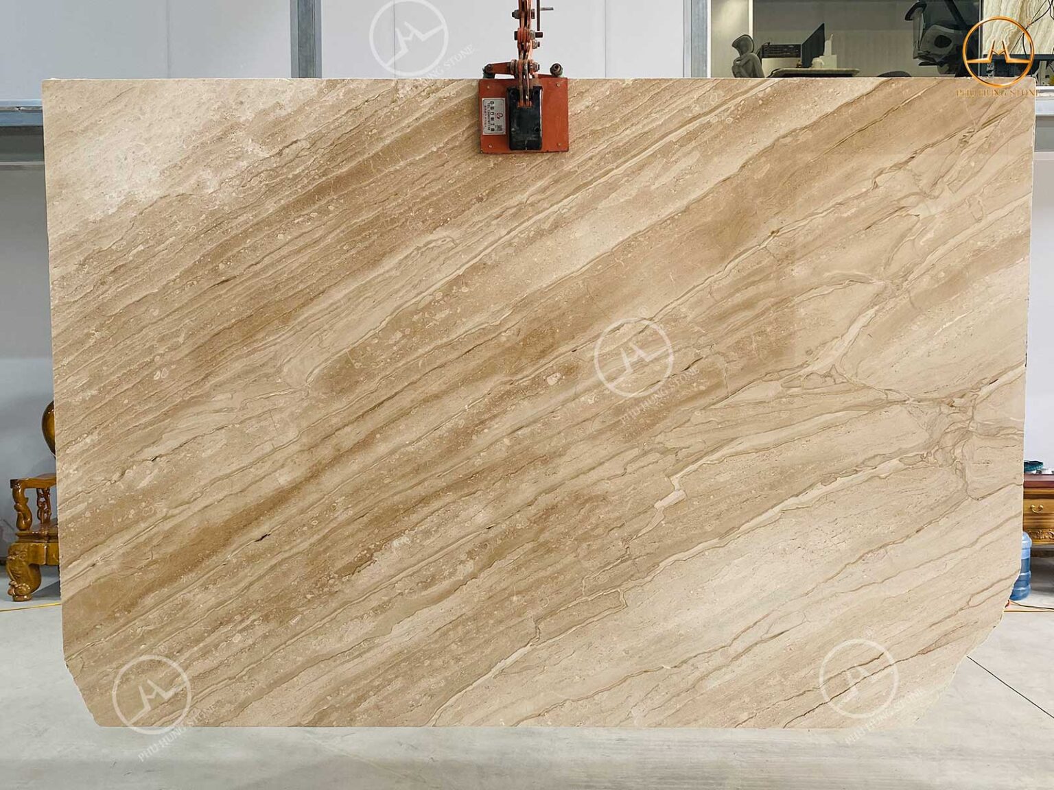 Đá marble vân gỗ - Đặc điểm, mẫu đẹp, báo giá