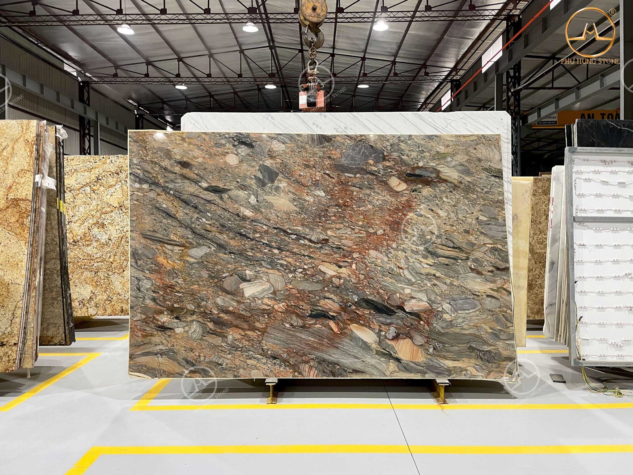Đá Quartz (đá Thạch Anh): Ưu điểm, ứng dụng và lưu ý