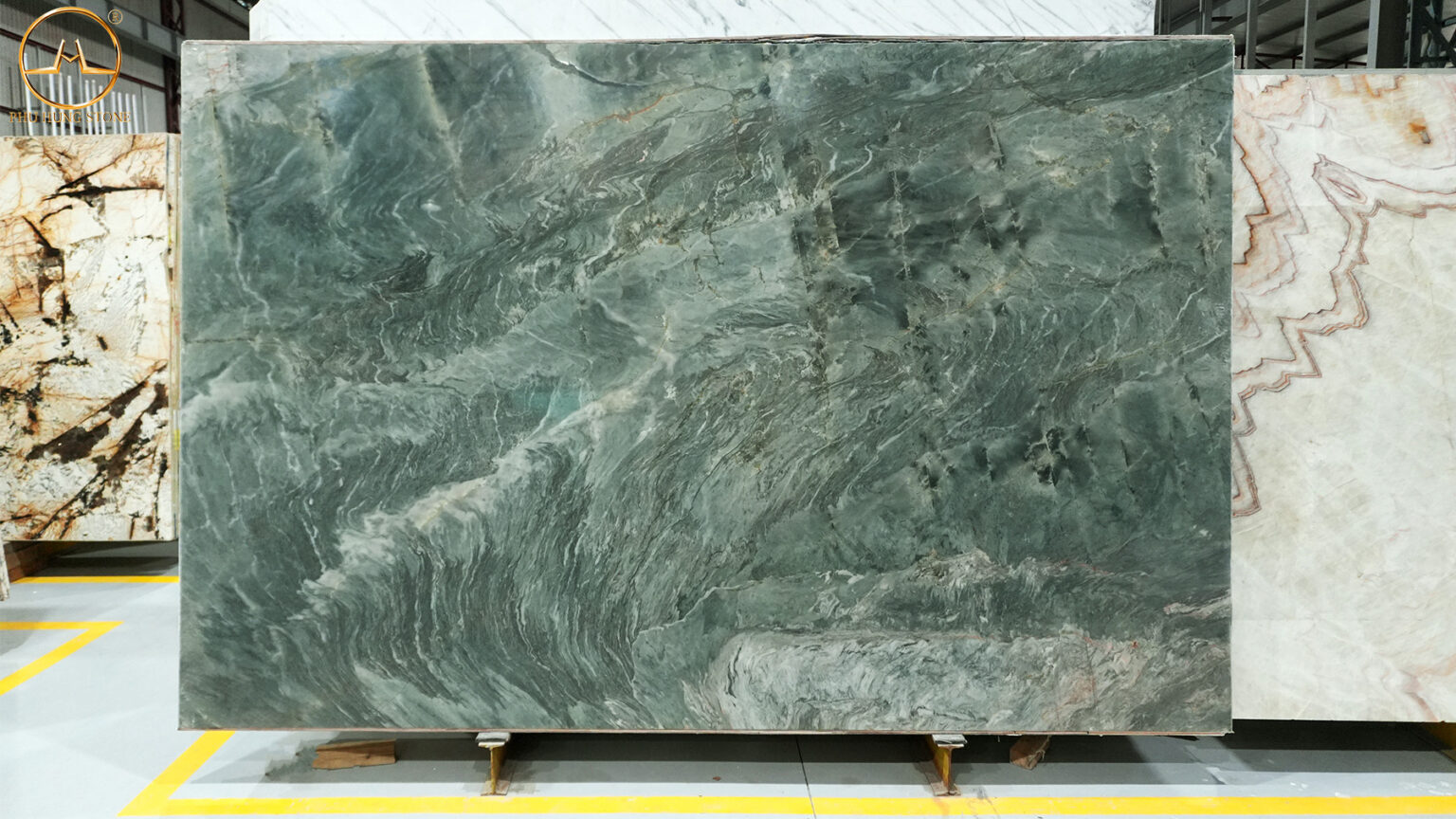 Đá Quartz Mystic Zed Green - PHÚ HƯNG STONE